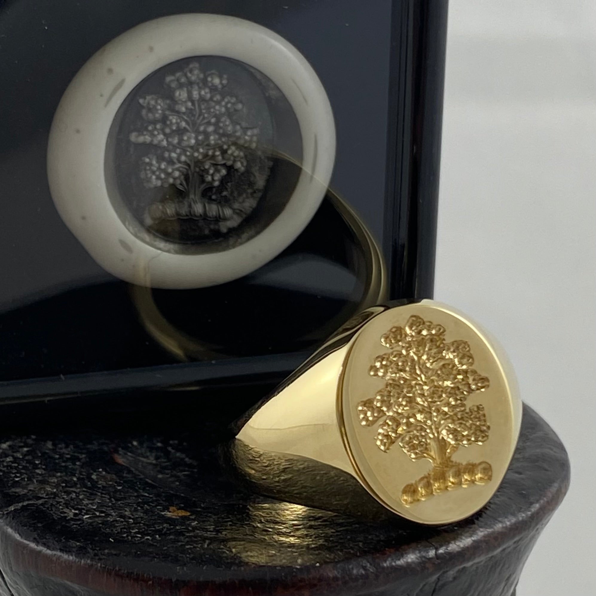 Family Crest Signet Rings – Signet Circle