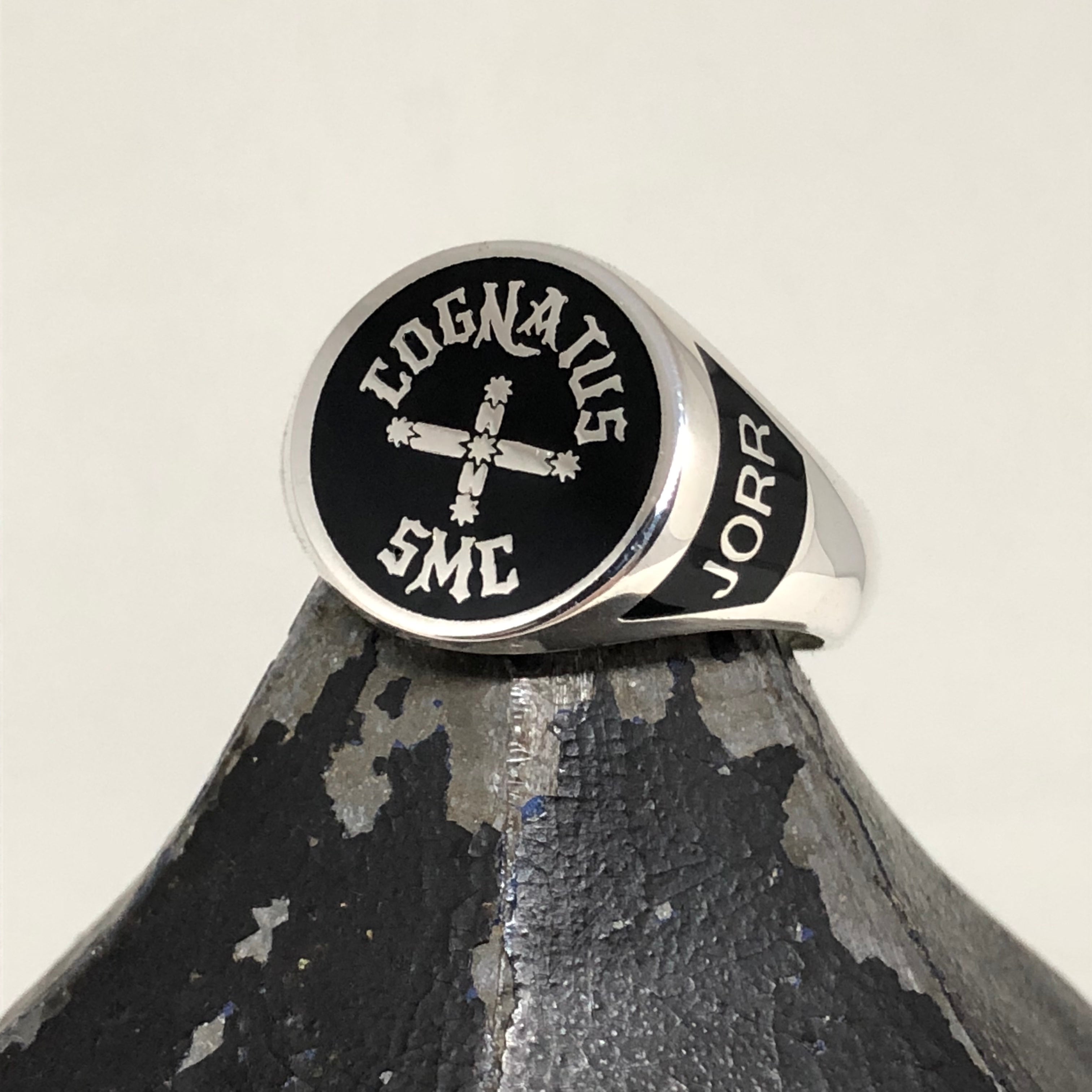 CAD Design Sterling Silver Signet Ring with Enamel – Signet Circle