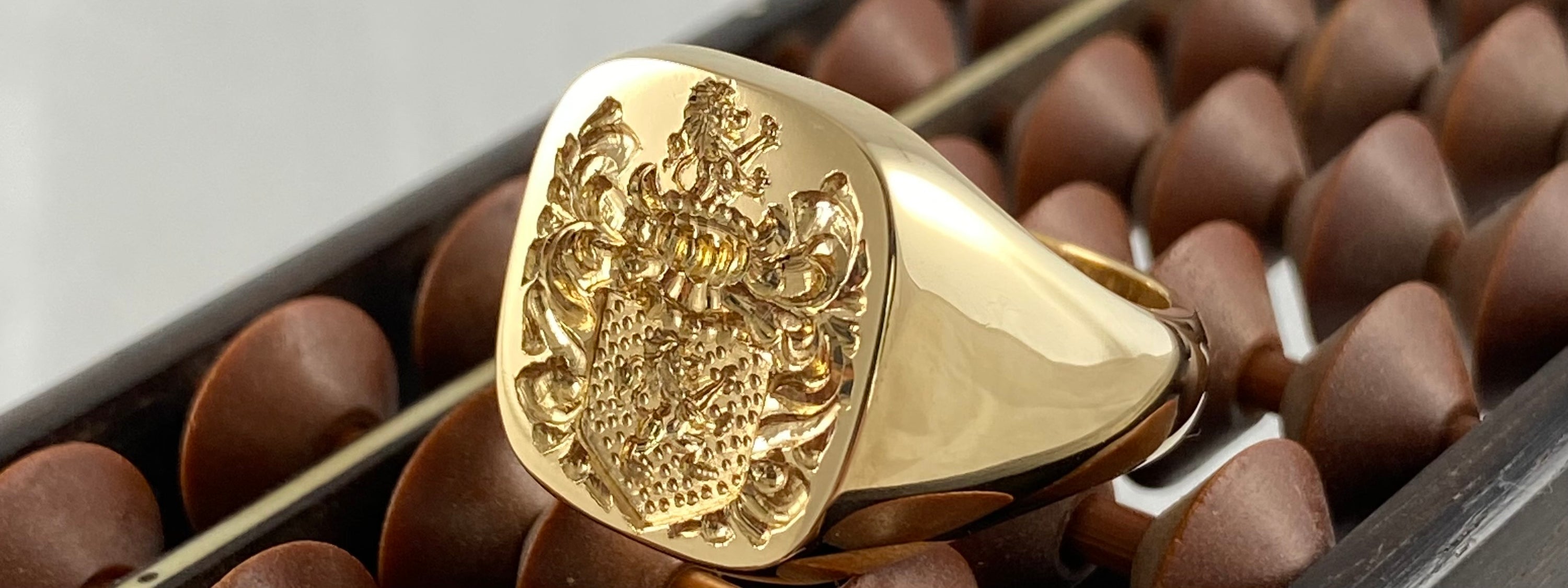Signet Circle | Australia's leading maker of Customised Signet Rings