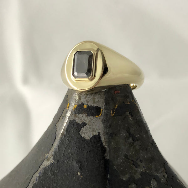 Signet Circle | Melbourne's leading maker of Customised Signet Rings