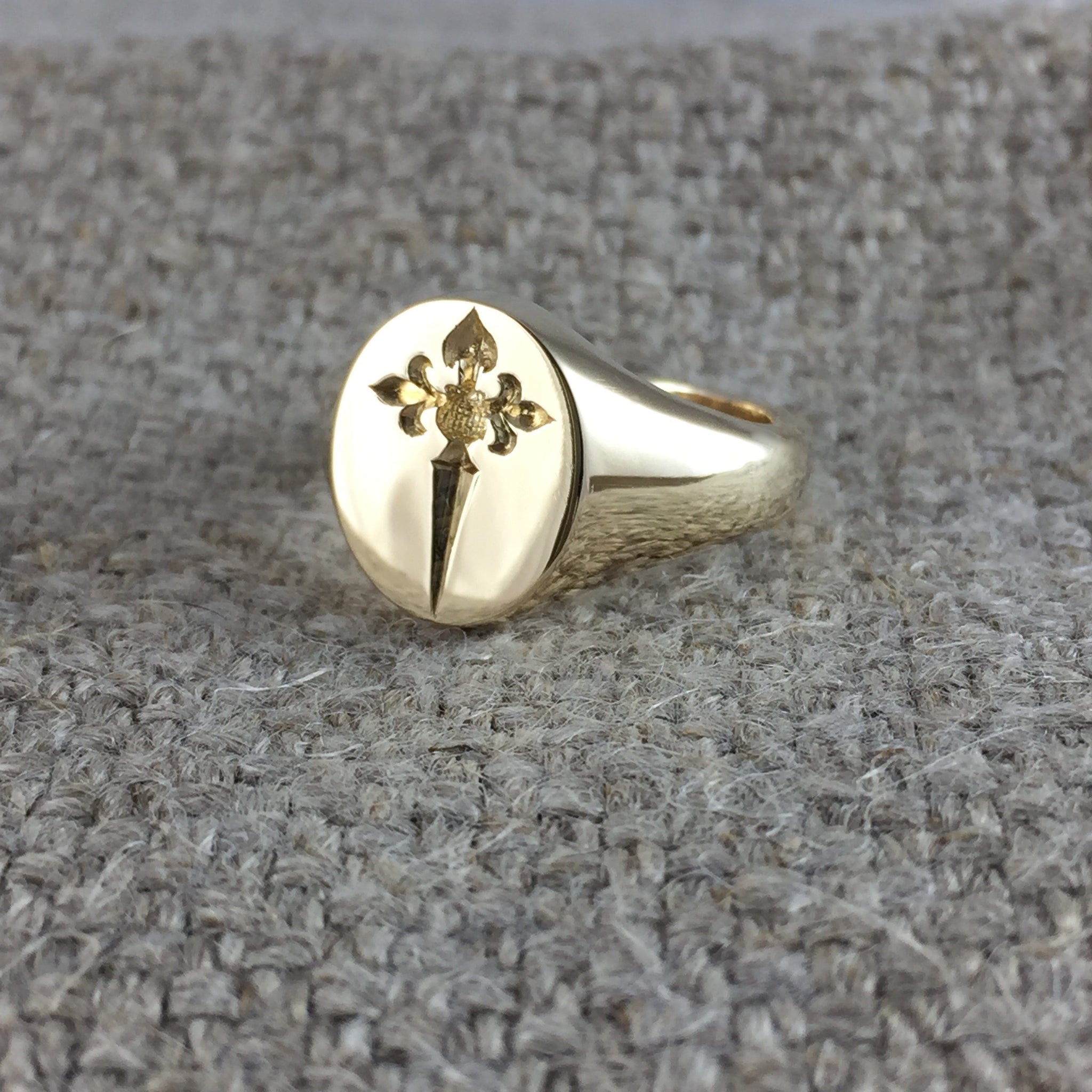 Family Crest Seal Engraved 13mm x 11mm - 9 Carat Yellow Gold Signet Ri